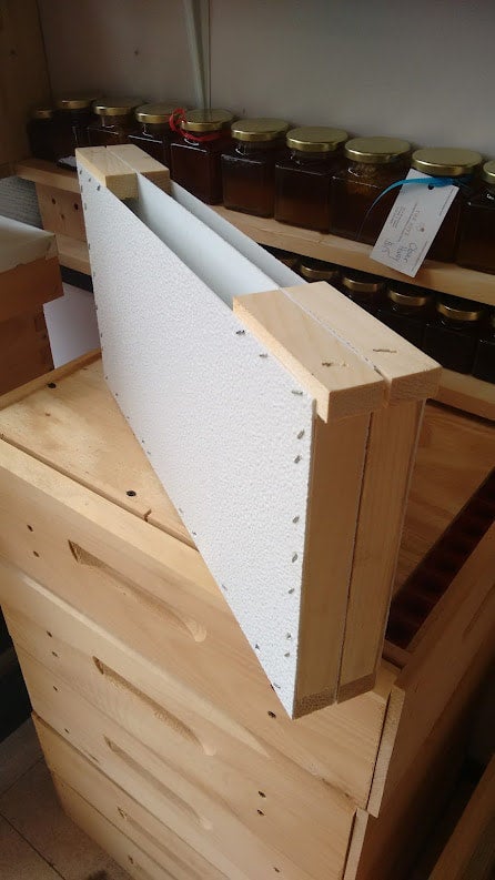 Double Division Board Feeder | THE HIVE: CHICAGO'S BEEKEEPING SUPPLY STORE